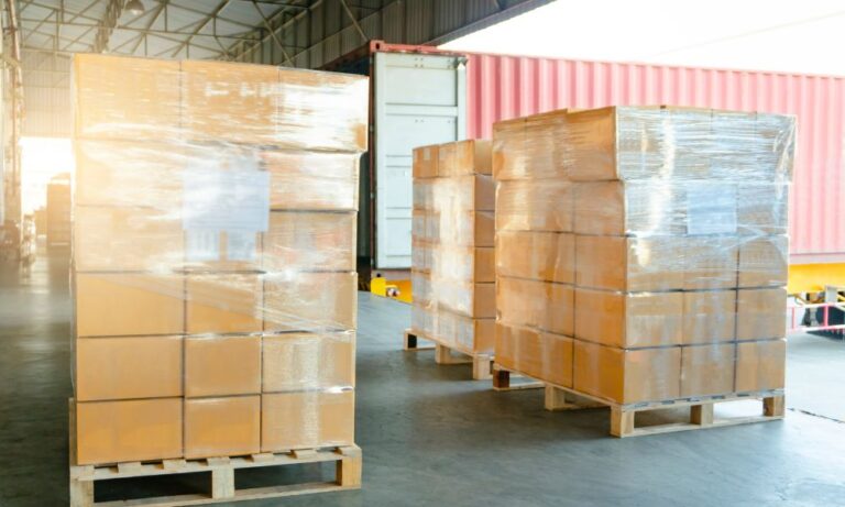 How To Stop Pallet Loads From Falling in Transit